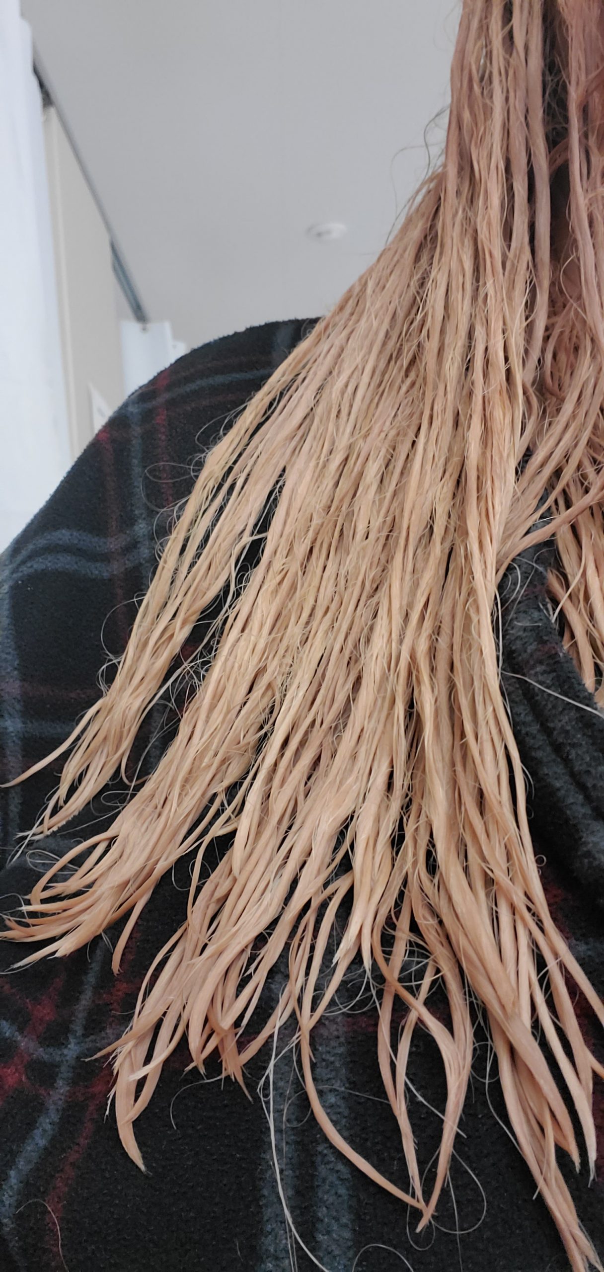 Lava Hair – The Bucci